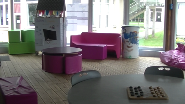 Pod - Foyer Des Élèves